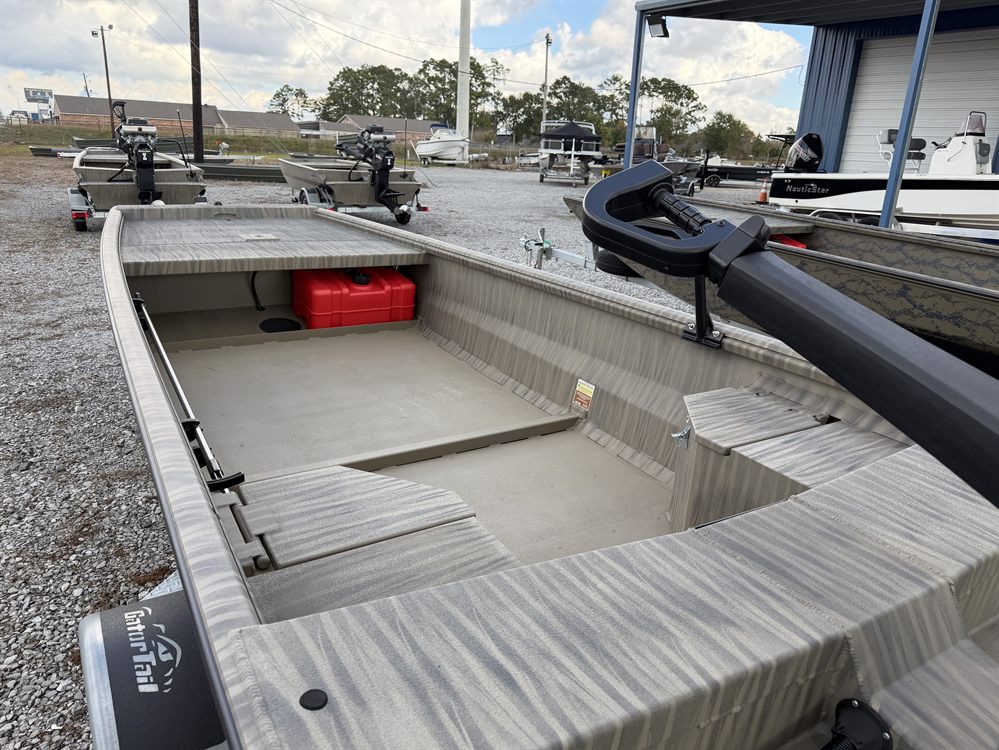 GatorTail 1754 Extreme Series Duck Hunting Boat and 40XD Mud Motor ...