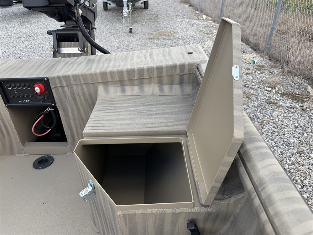 GatorTail 1754 Extreme Series Duck Hunting Boat and 40XD Mud Motor ...